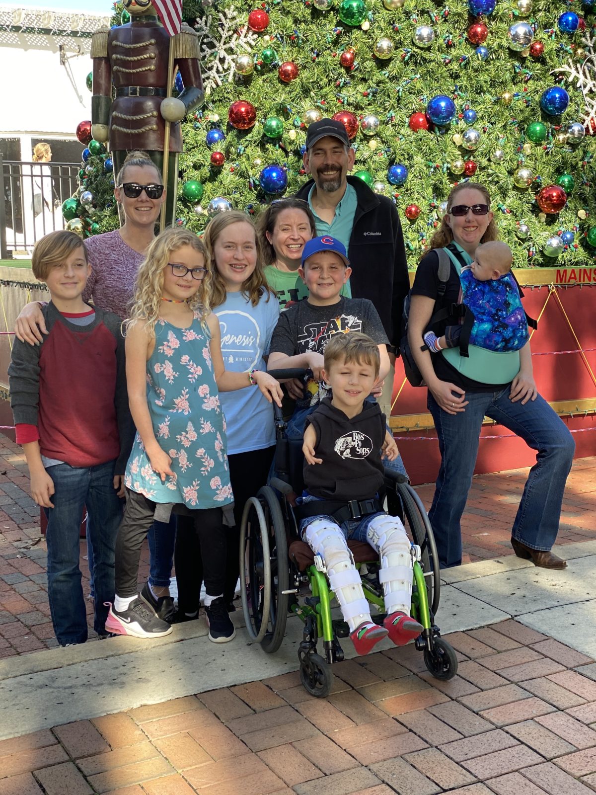 Hand Camp HEROES – Nate Goodwin – Hands to Love